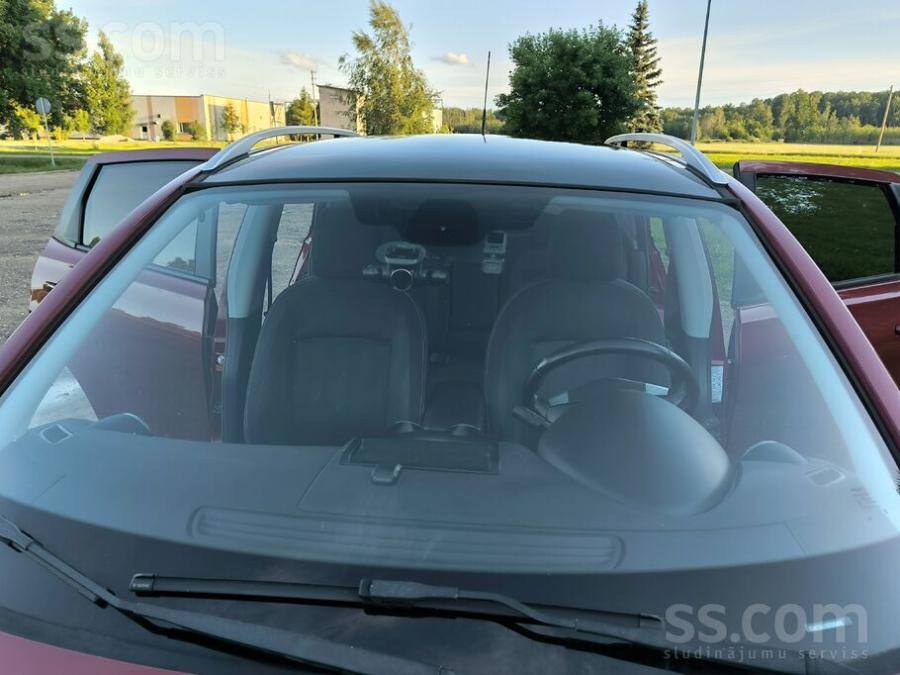 Sarkans Nissan Qashqai 2010 Madona, ar dzinēja tilpumu 2.00 L un nobraukumu 284 tūkst. km par 5100 €, foto 13 vietnē AUTOMOTO.COM.LV