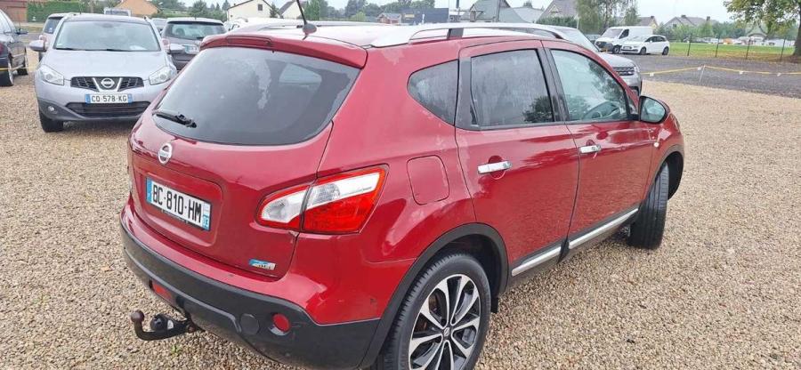 Sarkans Nissan Qashqai 2010 Tauragė, ar dzinēja tilpumu 1.46 L un nobraukumu 180 tūkst. km par 2800 €, foto 6 vietnē AUTOMOTO.COM.LV