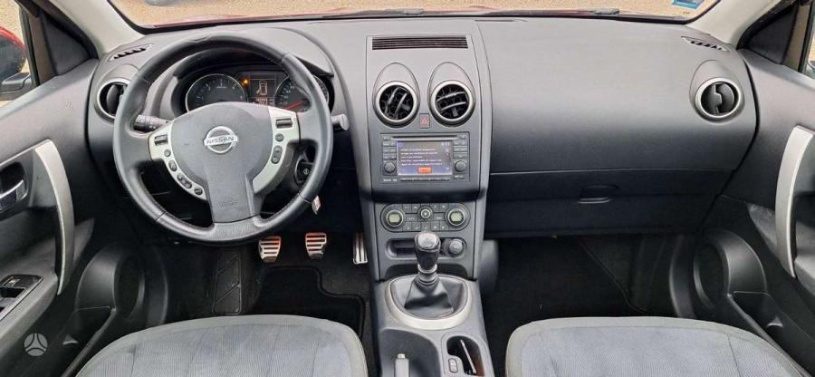 Sarkans Nissan Qashqai 2010 Tauragė, ar dzinēja tilpumu 1.46 L un nobraukumu 180 tūkst. km par 2800 €, foto 11 vietnē AUTOMOTO.COM.LV