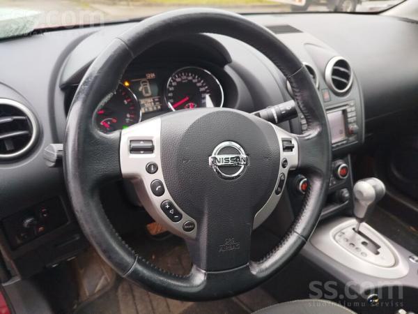 Sarkans Nissan Qashqai 2011 Rīga, ar dzinēja tilpumu 2.00 L un nobraukumu 207 tūkst. km par 5400 €, foto 7 vietnē AUTOMOTO.COM.LV