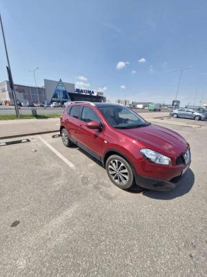 Sarkans Nissan Qashqai 2011 Viļņa, ar dzinēja tilpumu 2.00 L un nobraukumu 121 tūkst. km par 6350 €, foto 4 vietnē AUTOMOTO.COM.LV