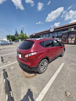 Sarkans Nissan Qashqai 2011 Viļņa, ar dzinēja tilpumu 2.00 L un nobraukumu 121 tūkst. km par 6350 €, foto 6 vietnē AUTOMOTO.COM.LV