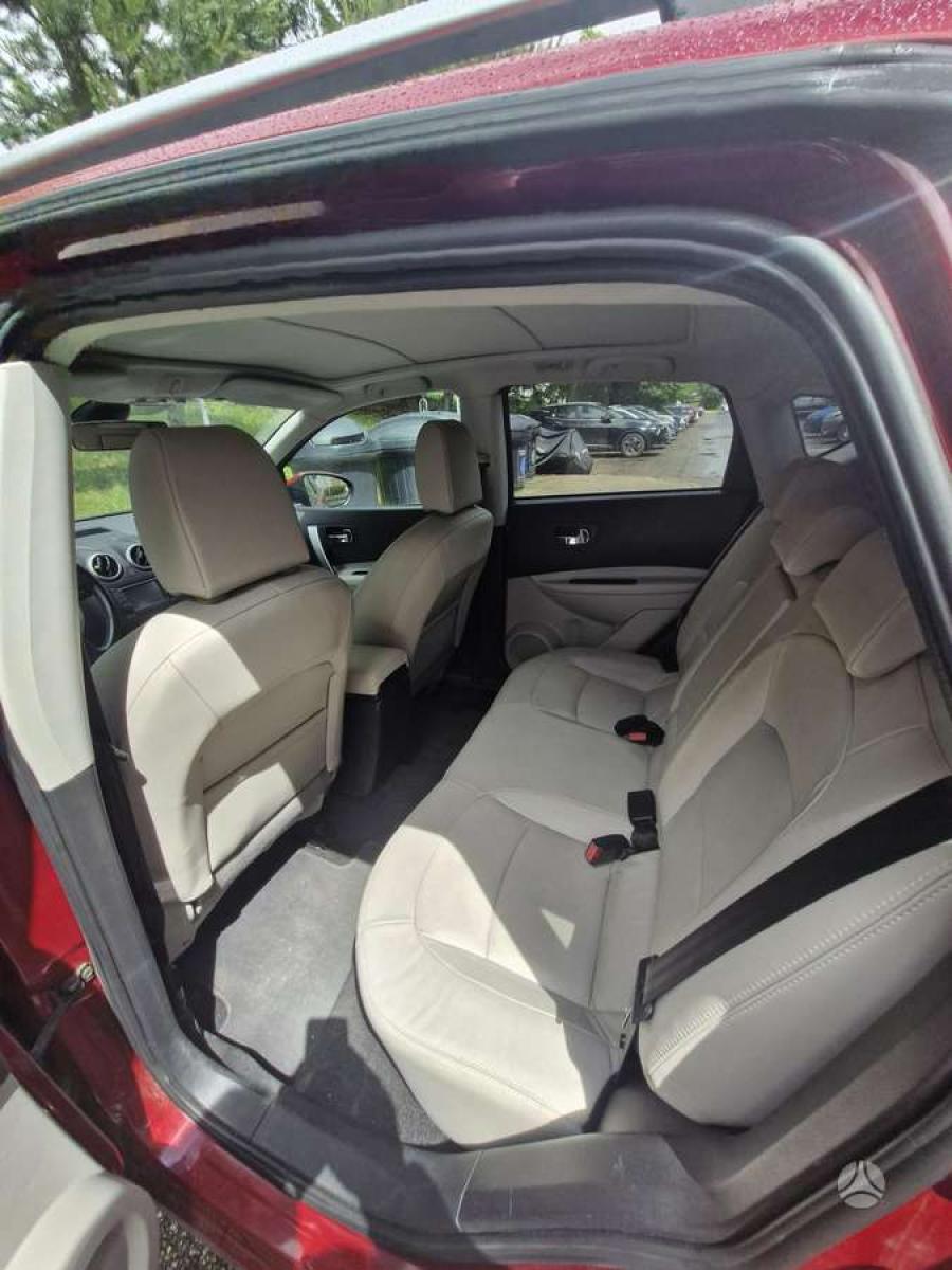 Sarkans Nissan Qashqai 2011 Viļņa, ar dzinēja tilpumu 2.00 L un nobraukumu 121 tūkst. km par 6350 €, foto 14 vietnē AUTOMOTO.COM.LV