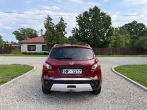 Sarkans Nissan Qashqai 2011 Ventspils, ar dzinēja tilpumu 2.00 L un nobraukumu 177 tūkst. km par 5500 €, foto 5 vietnē AUTOMOTO.COM.LV