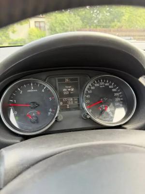 Sarkans Nissan Qashqai 2011 Ventspils, ar dzinēja tilpumu 2.00 L un nobraukumu 177 tūkst. km par 5500 €, foto 16 vietnē AUTOMOTO.COM.LV