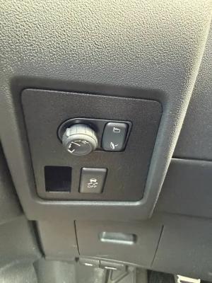 Sarkans Nissan Qashqai 2011 Ventspils, ar dzinēja tilpumu 2.00 L un nobraukumu 177 tūkst. km par 5500 €, foto 25 vietnē AUTOMOTO.COM.LV