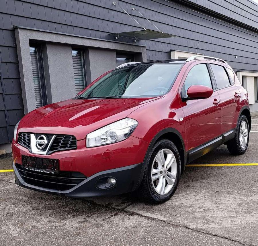 Sarkans Nissan Qashqai 2012 Kauņa, ar dzinēja tilpumu 1.46 L un nobraukumu 196 tūkst. km par 5300 €, foto 1 vietnē AUTOMOTO.COM.LV