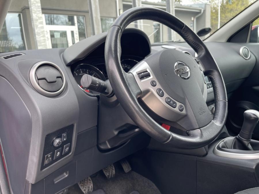 Sarkans Nissan Qashqai 2012 Rīga, ar dzinēja tilpumu 1.60 L un nobraukumu 201 tūkst. km par 6650 €, foto 11 vietnē AUTOMOTO.COM.LV