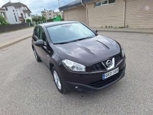 Sarkans Nissan Qashqai 2012 Marijampole, ar dzinēja tilpumu 1.60 L un nobraukumu 196 tūkst. km par 5100 €, foto  vietnē AUTOMOTO.COM.LV