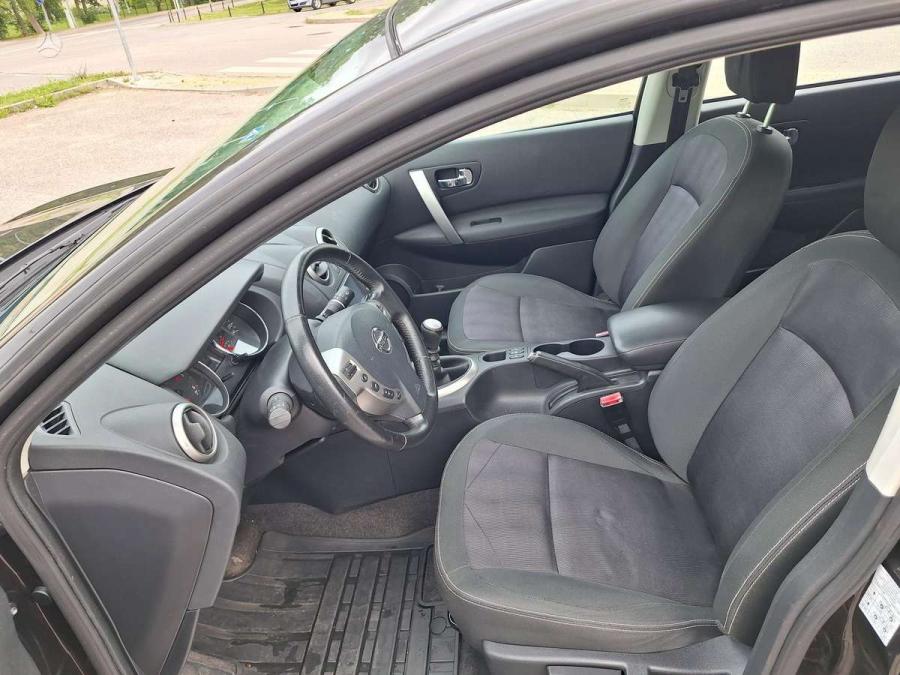 Sarkans Nissan Qashqai 2012 Marijampole, ar dzinēja tilpumu 1.60 L un nobraukumu 196 tūkst. km par 5100 €, foto 13 vietnē AUTOMOTO.COM.LV
