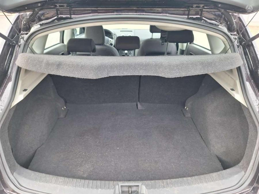Sarkans Nissan Qashqai 2012 Marijampole, ar dzinēja tilpumu 1.60 L un nobraukumu 196 tūkst. km par 5100 €, foto 16 vietnē AUTOMOTO.COM.LV