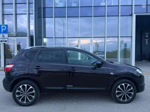 Sarkans Nissan Qashqai 2012 Viļņa, ar dzinēja tilpumu 1.60 L un nobraukumu 270 tūkst. km par 4800 €, foto 14 vietnē AUTOMOTO.COM.LV