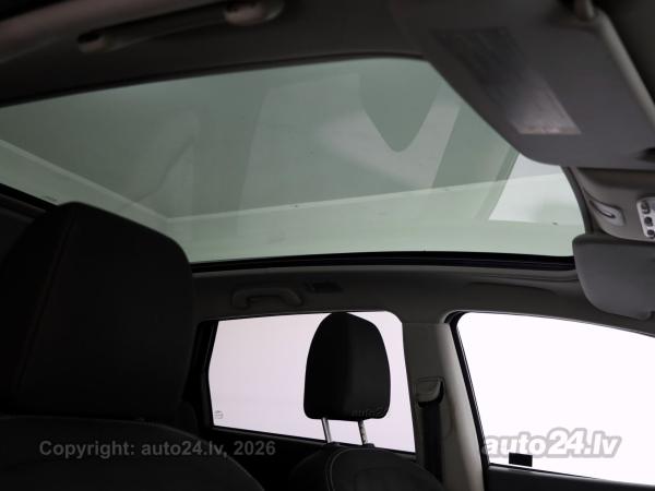 Red Nissan Qashqai 2012 in Tallinn, with an engine capacity of 1.60 L and mileage of 339 thousand km for 3499 €, photo 10 on AUTOMOTO.COM.LV