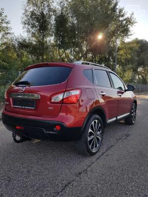 Sarkans Nissan Qashqai 2012 Marijampole, ar dzinēja tilpumu 1.50 L un nobraukumu 213 tūkst. km par 5750 €, foto 6 vietnē AUTOMOTO.COM.LV