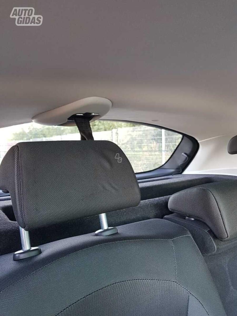 Sarkans Nissan Qashqai 2012 Marijampole, ar dzinēja tilpumu 1.50 L un nobraukumu 213 tūkst. km par 5750 €, foto 15 vietnē AUTOMOTO.COM.LV