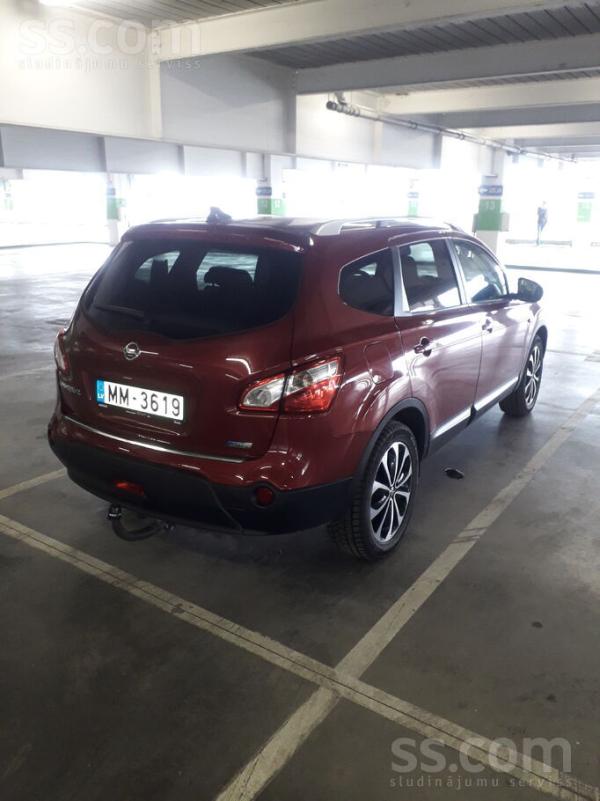 Sarkans Nissan Qashqai 2013 Rīga, ar dzinēja tilpumu 1.60 L un nobraukumu 217 tūkst. km par 35547 €, foto 4 vietnē AUTOMOTO.COM.LV
