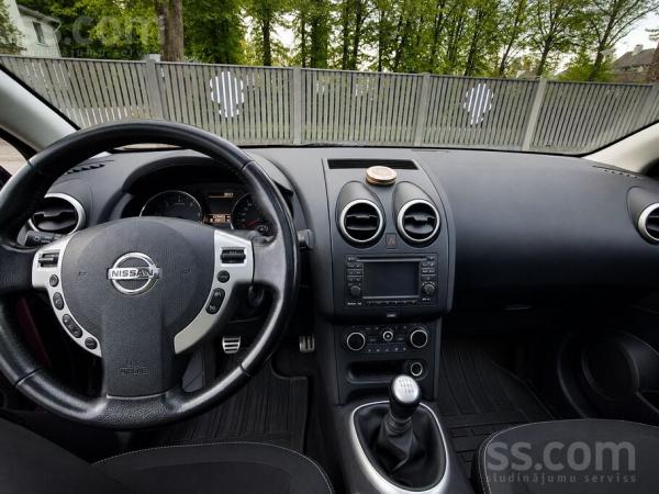 Sarkans Nissan Qashqai 2013 Rīga, ar dzinēja tilpumu 1.60 L un nobraukumu 234 tūkst. km par 6000 €, foto 6 vietnē AUTOMOTO.COM.LV