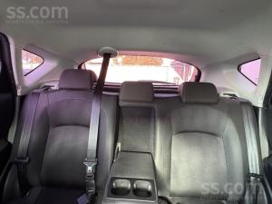 Red Nissan Qashqai 2013 in Daugavpils, with an engine capacity of 1.60 L and mileage of 0 thousand km for 5290 €, photo 22 on AUTOMOTO.COM.LV