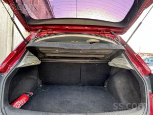 Red Nissan Qashqai 2013 in Daugavpils, with an engine capacity of 1.60 L and mileage of 0 thousand km for 5290 €, photo 23 on AUTOMOTO.COM.LV