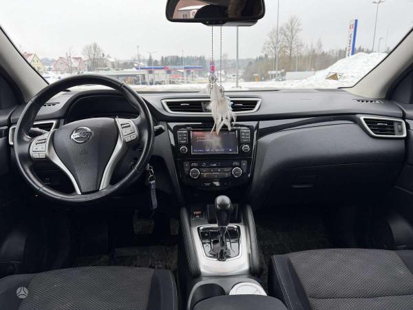 Sarkans Nissan Qashqai 2014 Viļņa, ar dzinēja tilpumu 1.60 L un nobraukumu 178 tūkst. km par 9300 €, foto 5 vietnē AUTOMOTO.COM.LV