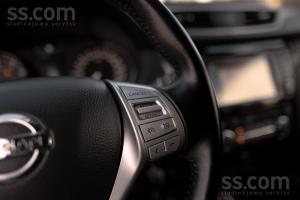 Red Nissan Qashqai 2014 in Jelgava, with an engine capacity of 1.20 L and mileage of 0 thousand km for 8250 €, photo 11 on AUTOMOTO.COM.LV