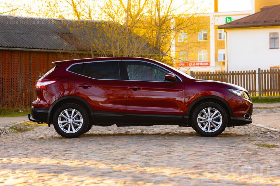 Red Nissan Qashqai 2014 in Jelgava, with an engine capacity of 1.20 L and mileage of 0 thousand km for 8250 €, photo 16 on AUTOMOTO.COM.LV