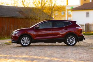 Red Nissan Qashqai 2014 in Jelgava, with an engine capacity of 1.20 L and mileage of 0 thousand km for 8250 €, photo 17 on AUTOMOTO.COM.LV