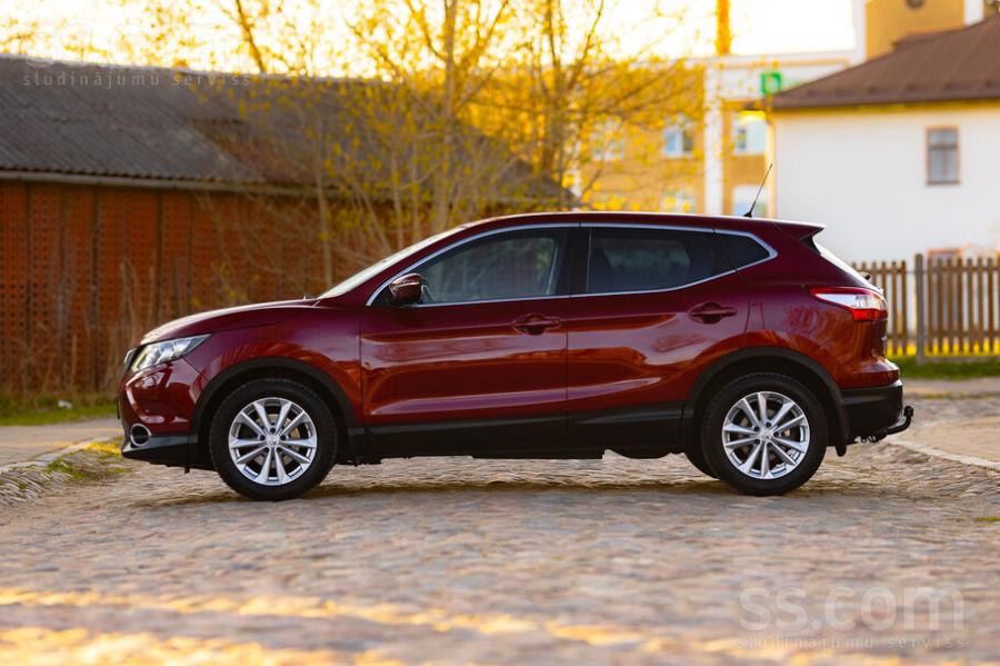 Red Nissan Qashqai 2014 in Jelgava, with an engine capacity of 1.20 L and mileage of 0 thousand km for 8250 €, photo 17 on AUTOMOTO.COM.LV