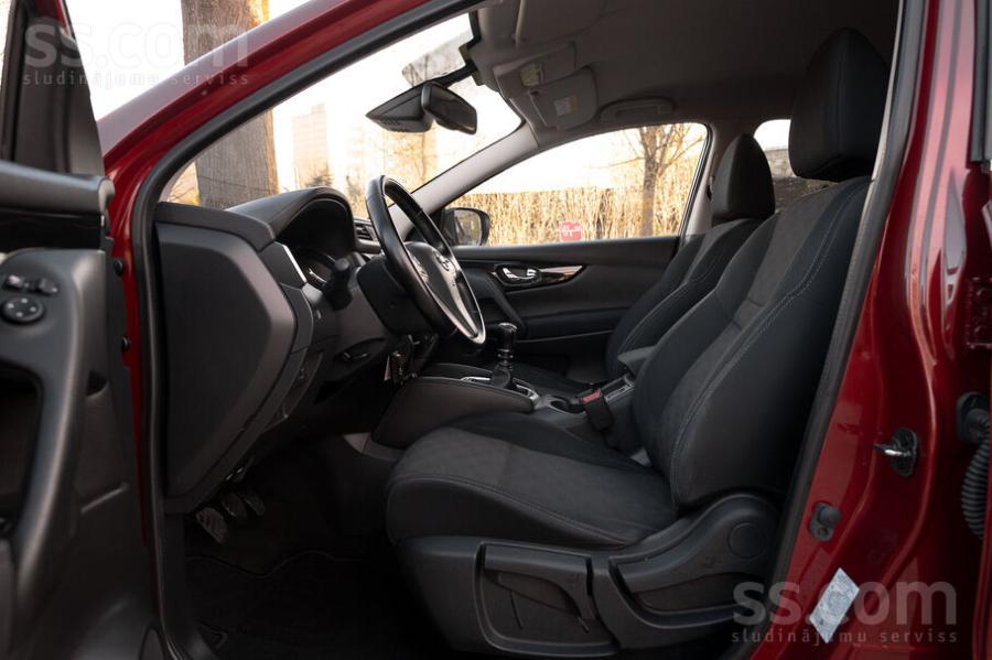 Red Nissan Qashqai 2014 in Jelgava, with an engine capacity of 1.20 L and mileage of 0 thousand km for 8250 €, photo 18 on AUTOMOTO.COM.LV