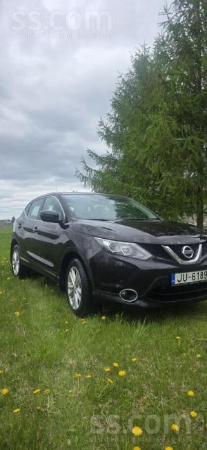 Sarkans Nissan Qashqai 2014 Aizkraukle, ar dzinēja tilpumu 1.20 L un nobraukumu 137 tūkst. km par 10000 €, foto 4 vietnē AUTOMOTO.COM.LV