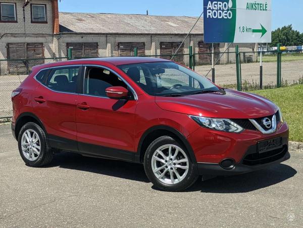 Sarkans Nissan Qashqai 2014 Kretinga, ar dzinēja tilpumu 1.46 L un nobraukumu 202 tūkst. km par 7950 €, foto 4 vietnē AUTOMOTO.COM.LV