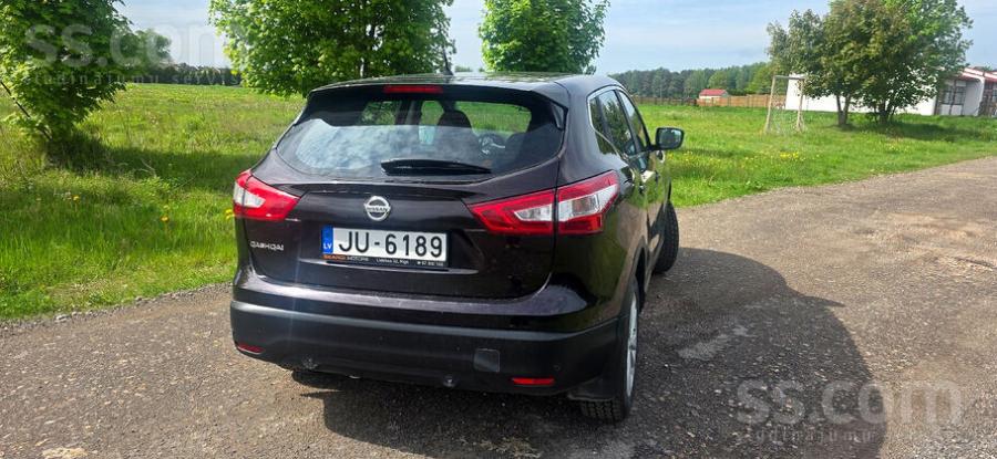 Sarkans Nissan Qashqai 2014 Rīga, ar dzinēja tilpumu 1.20 L un nobraukumu 137 tūkst. km par 9000 €, foto 7 vietnē AUTOMOTO.COM.LV