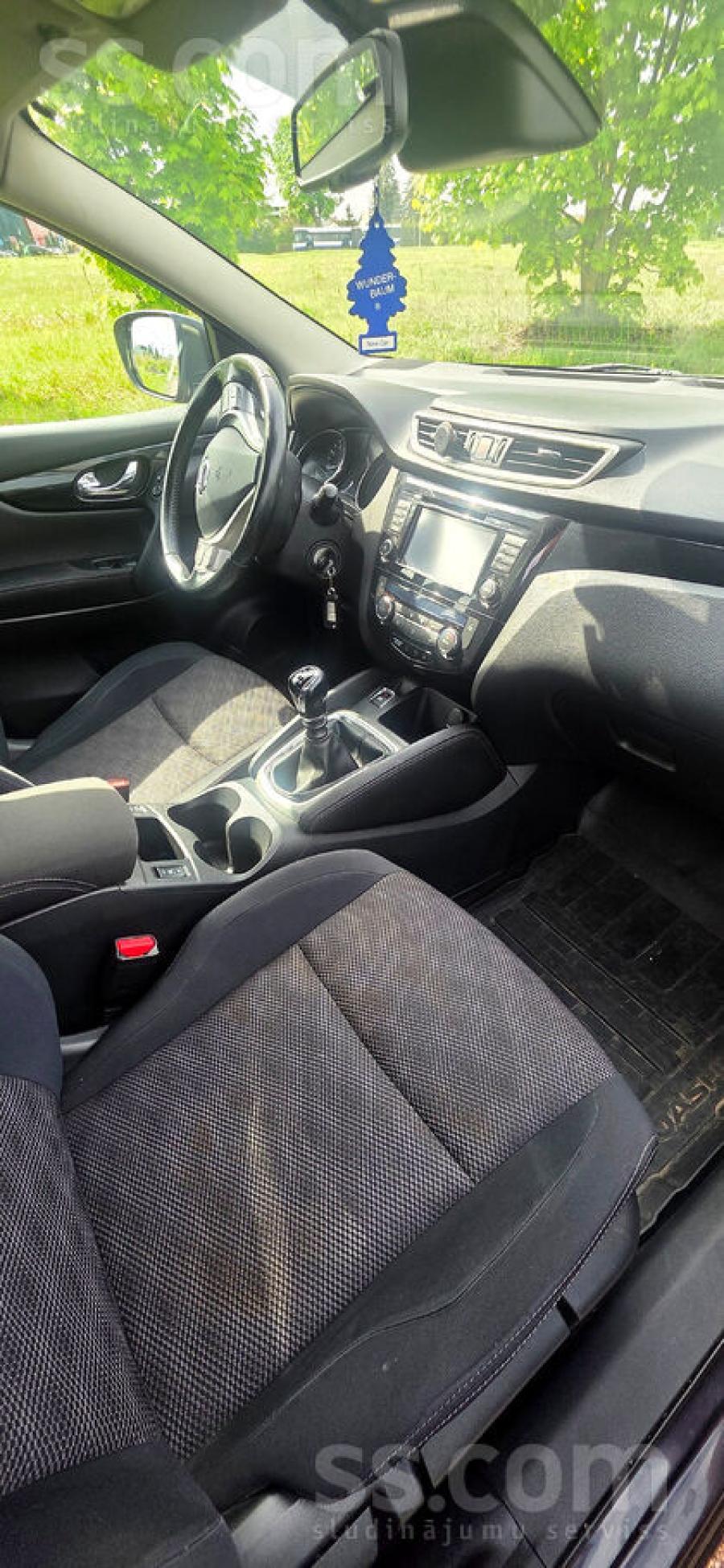 Sarkans Nissan Qashqai 2014 Rīga, ar dzinēja tilpumu 1.20 L un nobraukumu 137 tūkst. km par 9000 €, foto 10 vietnē AUTOMOTO.COM.LV