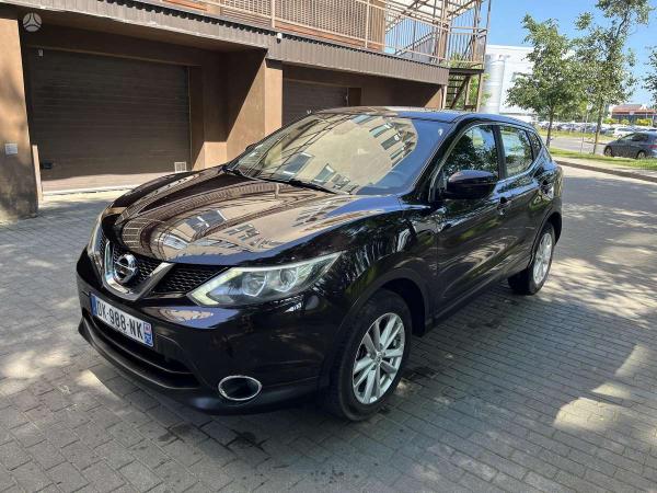 Sarkans Nissan Qashqai 2014 Viļņa, ar dzinēja tilpumu 1.46 L un nobraukumu 245 tūkst. km par 7100 €, foto 3 vietnē AUTOMOTO.COM.LV