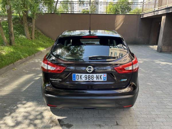 Sarkans Nissan Qashqai 2014 Viļņa, ar dzinēja tilpumu 1.46 L un nobraukumu 245 tūkst. km par 7100 €, foto 5 vietnē AUTOMOTO.COM.LV
