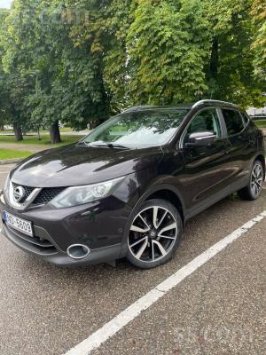 Sarkans Nissan Qashqai 2014 Rīga, ar dzinēja tilpumu 1.20 L un nobraukumu 192 tūkst. km par 7200 €, foto  vietnē AUTOMOTO.COM.LV
