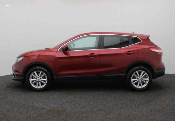 Red Nissan Qashqai 2014 in Vilnius, with an engine capacity of 1.50 L and mileage of 265 thousand km for 6200 €, photo 6 on AUTOMOTO.COM.LV