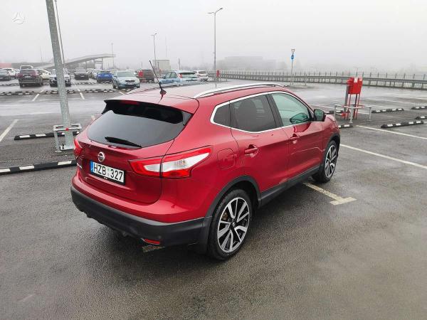 Sarkans Nissan Qashqai 2015 Viļņa, ar dzinēja tilpumu 1.20 L un nobraukumu 51 tūkst. km par 9700 €, foto 2 vietnē AUTOMOTO.COM.LV