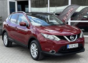 Red Nissan Qashqai 2015 in Radviliskis, with an engine capacity of 1.20 L and mileage of 102 thousand km for 9250 €, photo 5 on AUTOMOTO.COM.LV