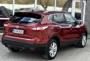 Red Nissan Qashqai 2015 in Radviliskis, with an engine capacity of 1.20 L and mileage of 102 thousand km for 9250 €, photo 13 on AUTOMOTO.COM.LV