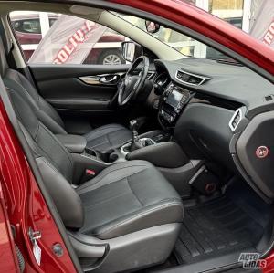 Red Nissan Qashqai 2015 in Radviliskis, with an engine capacity of 1.20 L and mileage of 102 thousand km for 9250 €, photo 20 on AUTOMOTO.COM.LV