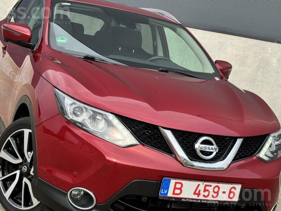Красный Ниссан Кашкай 2015 в Рига, объемом двигателя 1.20 л и пробегом 68 тыс. км за 8790 €, фото 1 на AUTOMOTO.COM.LV