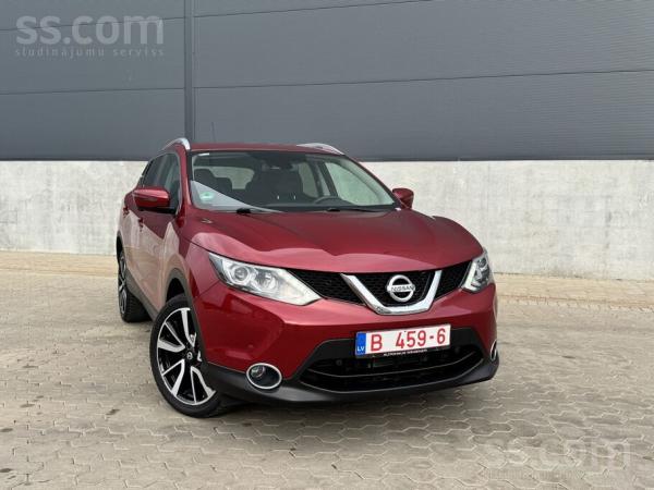 Red Nissan Qashqai 2015 in Riga, with an engine capacity of 1.20 L and mileage of 68 thousand km for 8790 €, photo 8 on AUTOMOTO.COM.LV