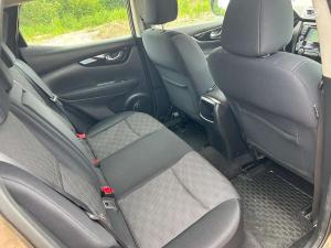 Sarkans Nissan Qashqai 2015 Tauragė, ar dzinēja tilpumu 1.20 L un nobraukumu 150 tūkst. km par 5500 €, foto 7 vietnē AUTOMOTO.COM.LV