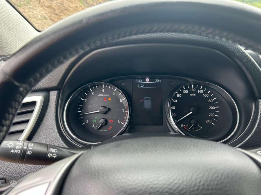 Sarkans Nissan Qashqai 2015 Tauragė, ar dzinēja tilpumu 1.20 L un nobraukumu 150 tūkst. km par 5500 €, foto 11 vietnē AUTOMOTO.COM.LV