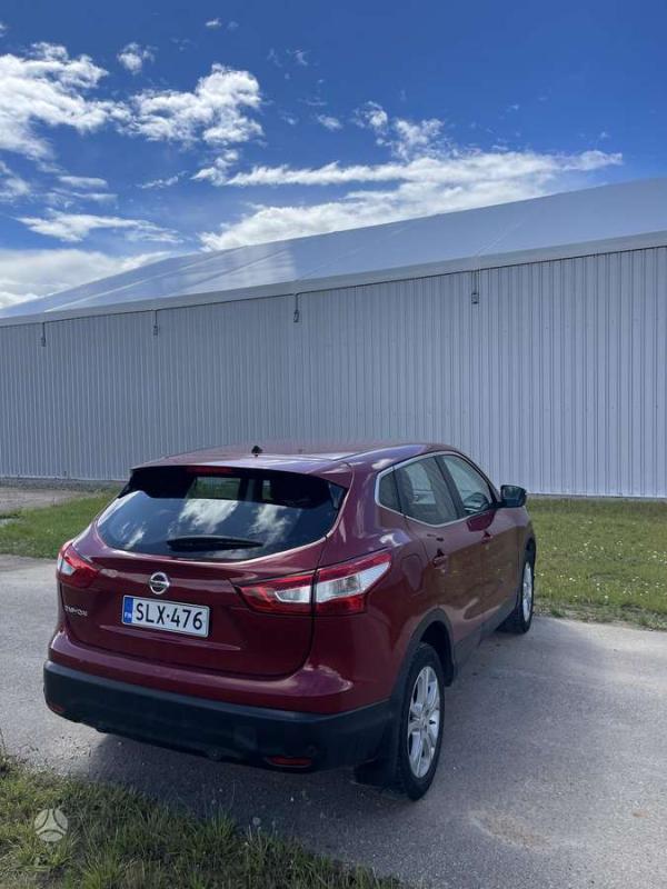 Sarkans Nissan Qashqai 2015 Panevēža, ar dzinēja tilpumu 1.20 L un nobraukumu 159 tūkst. km par 6500 €, foto 4 vietnē AUTOMOTO.COM.LV