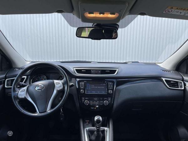 Sarkans Nissan Qashqai 2015 Panevēža, ar dzinēja tilpumu 1.20 L un nobraukumu 159 tūkst. km par 6500 €, foto 5 vietnē AUTOMOTO.COM.LV
