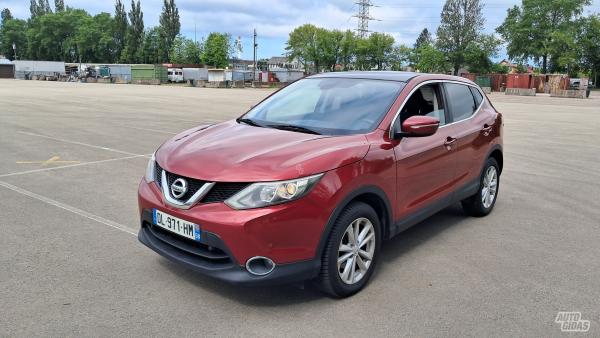 Sarkans Nissan Qashqai 2015 Klaipėda, ar dzinēja tilpumu 1.50 L un nobraukumu 225 tūkst. km par 7999 €, foto 2 vietnē AUTOMOTO.COM.LV