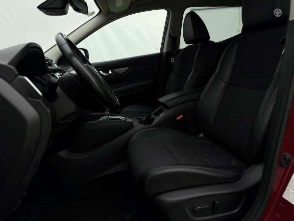 Red Nissan Qashqai 2015 in Vilnius, with an engine capacity of 1.20 L and mileage of 130 thousand km for 9999 €, photo 10 on AUTOMOTO.COM.LV