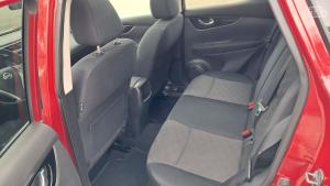 Red Nissan Qashqai 2015 in Klaipeda, with an engine capacity of 1.50 L and mileage of 225 thousand km for 7999 €, photo 18 on AUTOMOTO.COM.LV